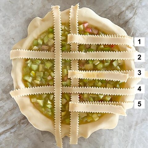 How to Make Lattice Pie Crust (Step-by-Step Guide) - A Well Seasoned ...