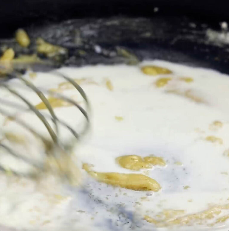 How to Make White Sauce (Béchamel) - A Well-Seasoned Kitchen